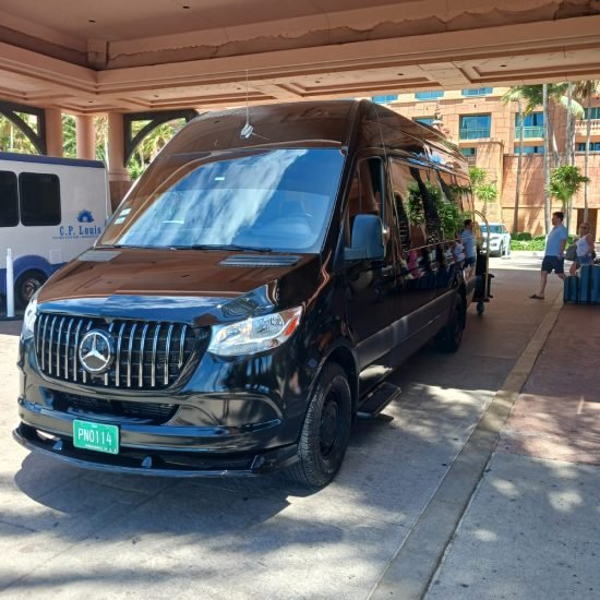 Mac's Transportation Nassau Airport Transfers Taxi Service